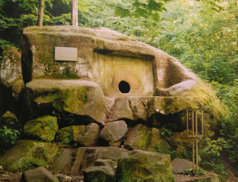 Volkonsky dolmen • Pagan Places